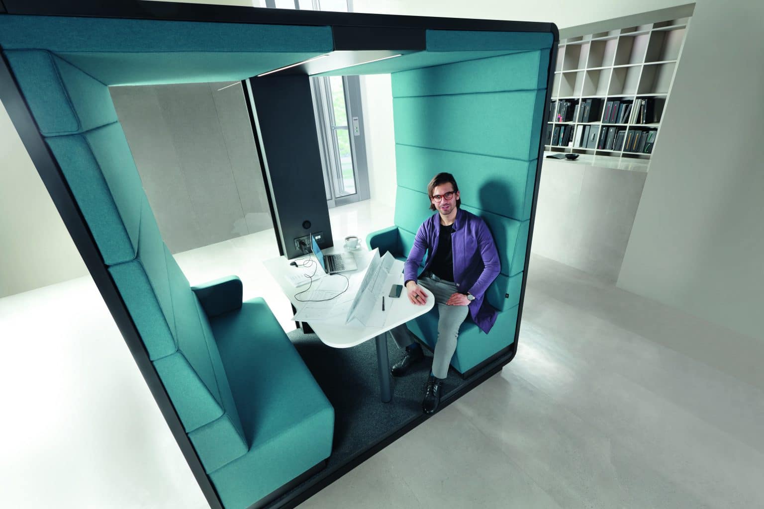 Een akoestische cabine koop je voordelig bij Outlet Kantoormeubels